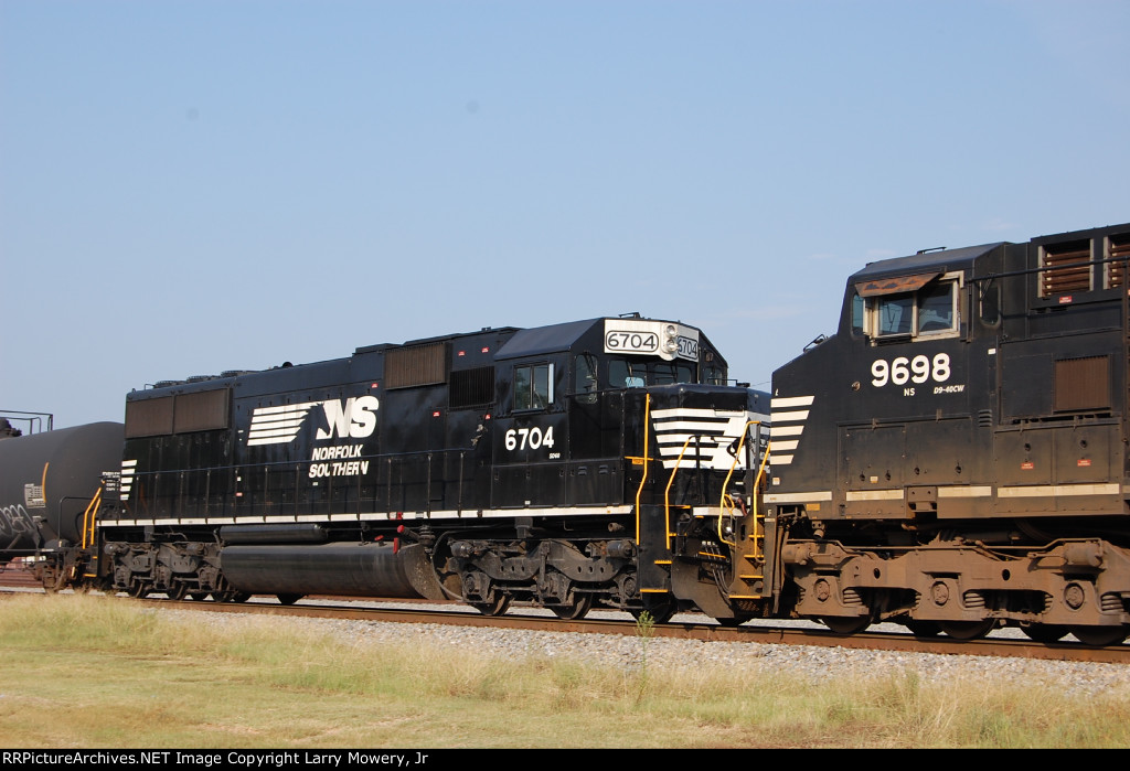NS 6704